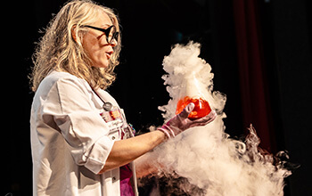 STEM Programmes | Science for Kids | Mad Science